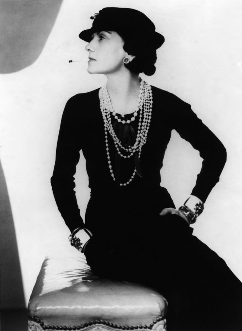 マン・レイの撮ったモード写真 Man Ray et la Mode - OVNI| オヴニー・パリの新聞